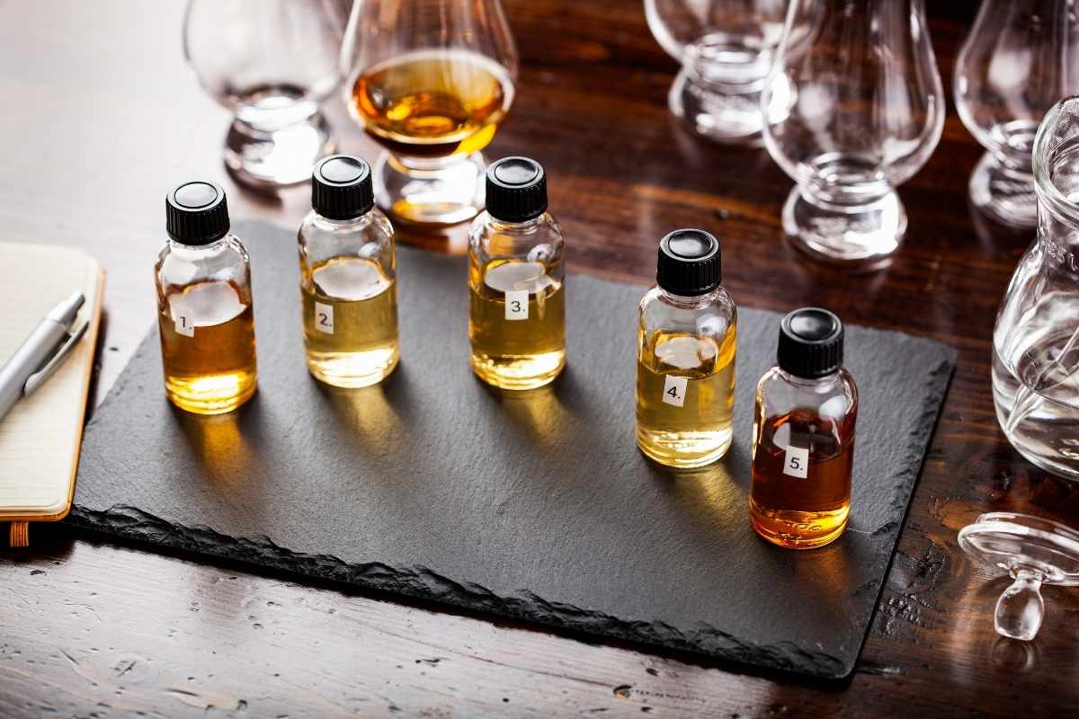 How to Taste Whiskey Like a Pro – Complete Beginner’s Guide – Wine Luxo ...